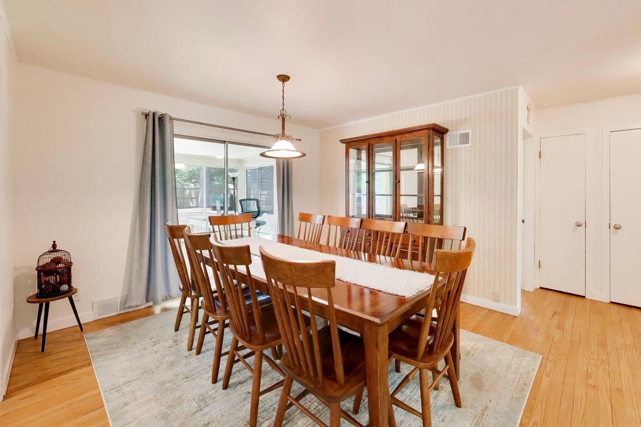 1030 Jenkins Dr, Fontana, WI 53125 | Estately 🧡 | MLS# 1964704