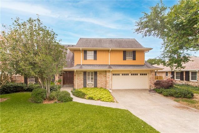 5025 Bissonet Dr, Metairie, LA 70003 | Estately 🧡 | MLS# 2346817