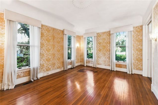 437 Walnut St, New Orleans, LA 70118 | Estately 🧡 | MLS# 2369115