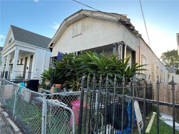 2312 Valence St, New Orleans, LA 70115 | Estately 🧡 | MLS# 2371425