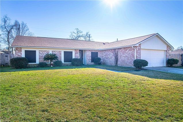 111 David Dr, Slidell, LA 70458 | Estately 🧡 | MLS# 2377618