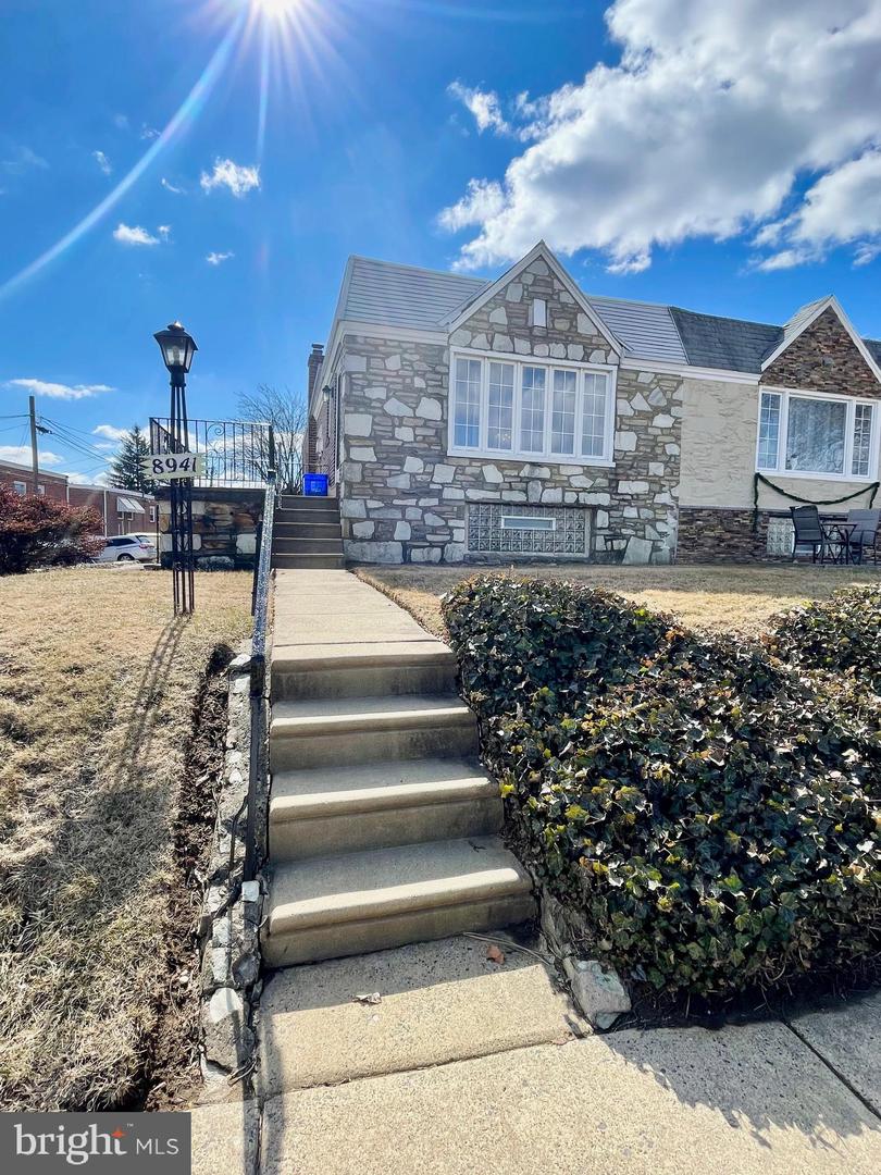 8941 Blue Grass Rd, Philadelphia, PA 19152 | Estately 🧡 | MLS# PAPH2450804