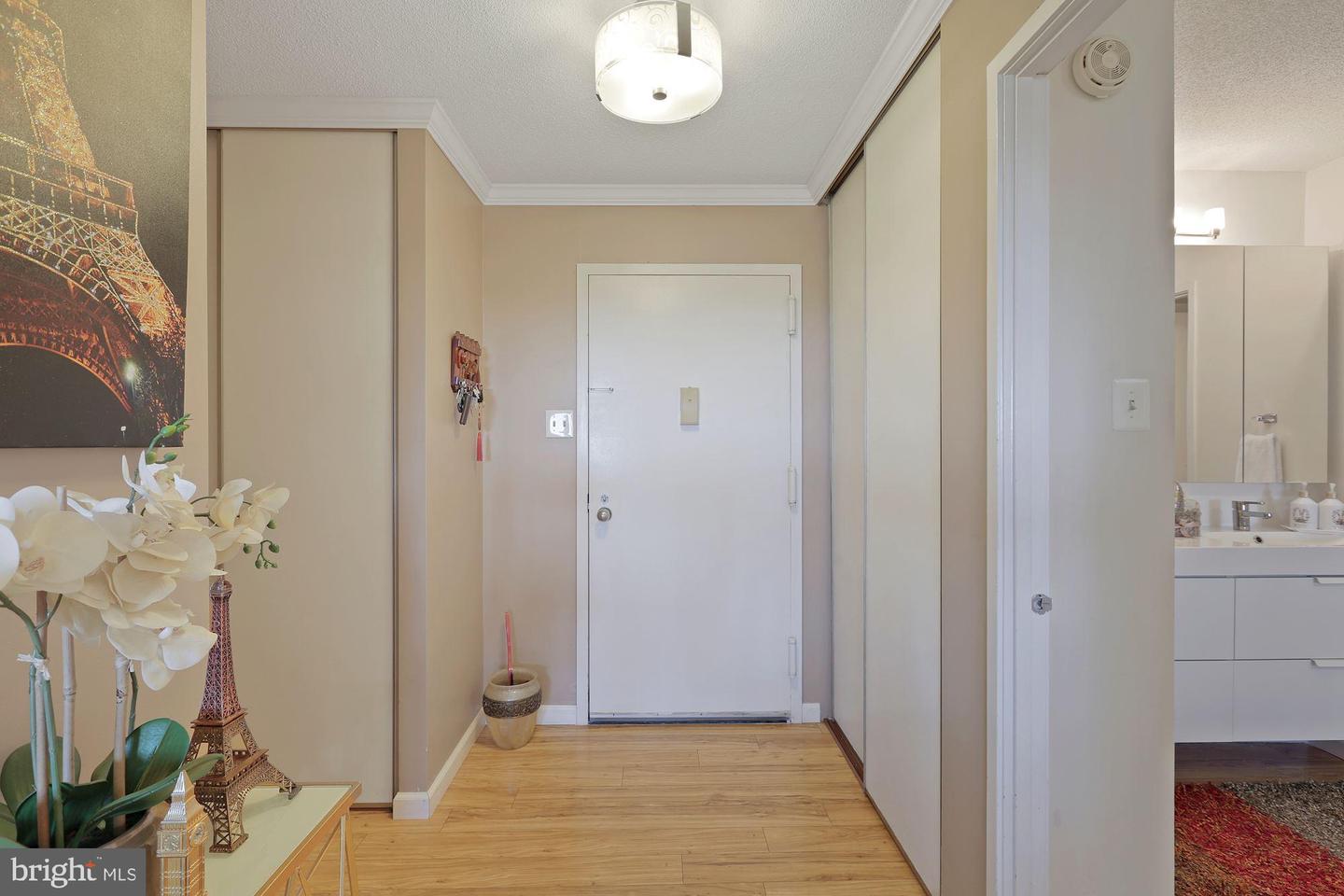 307 Yoakum Parkway #1506, Alexandria, VA 22304 | Estately 🧡 | MLS ...