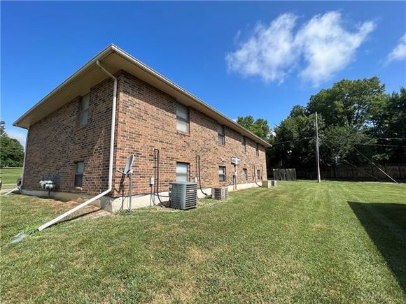 779 S Main St, Warrensburg, MO 64093 | Estately 🧡 | MLS# 2393244