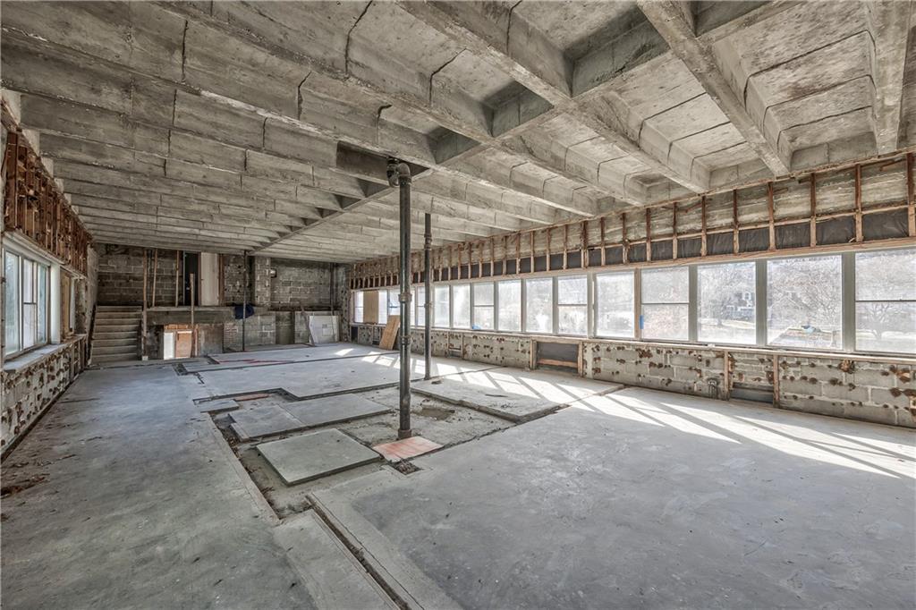 6505 State Line Rd, Kansas City, MO 64113 | Estately 🧡 | MLS# 2419317