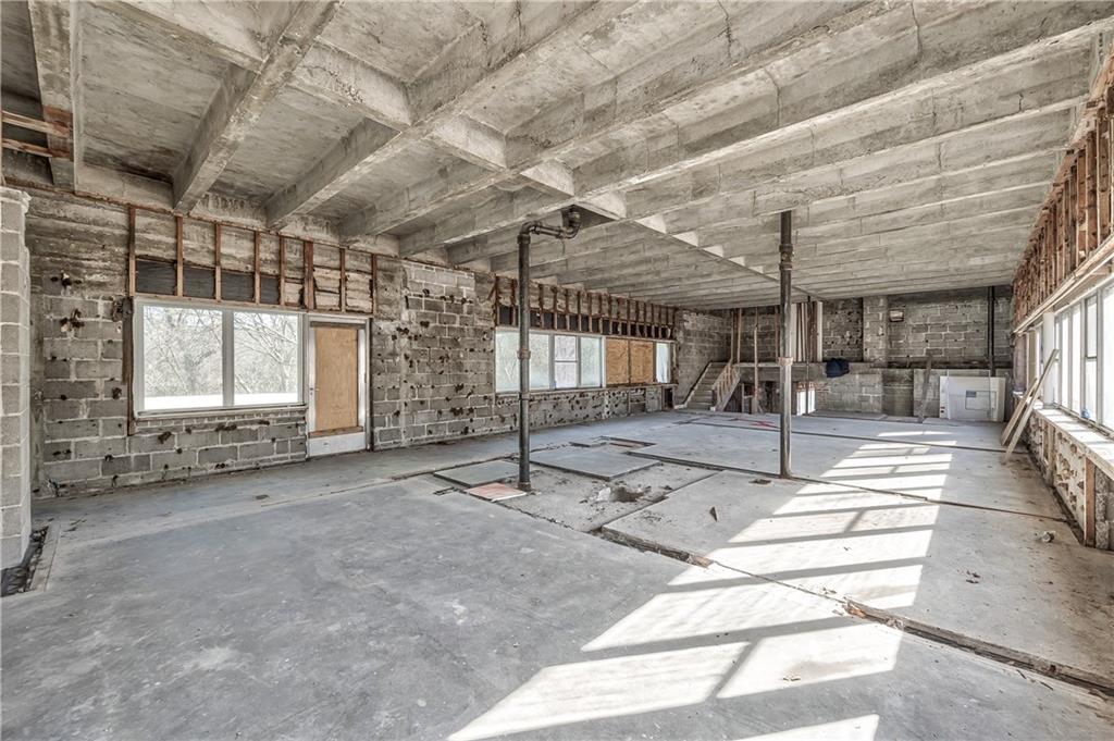 6505 State Line Rd, Kansas City, MO 64113 | Estately 🧡 | MLS# 2419317