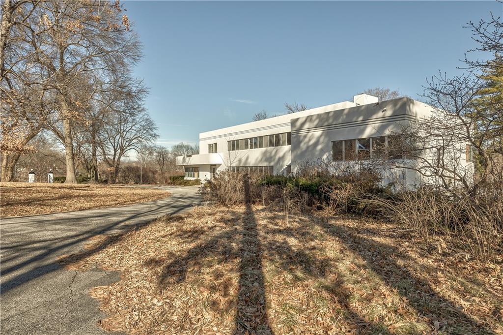 6505 State Line Rd, Kansas City, MO 64113 | Estately 🧡 | MLS# 2419317