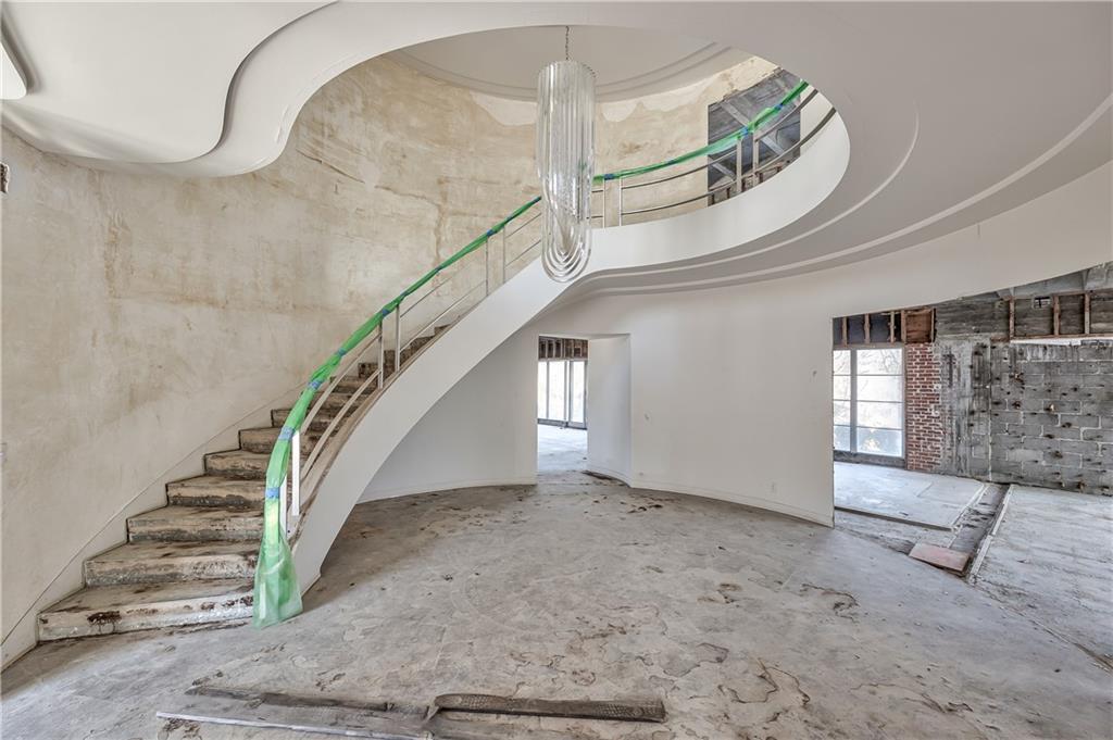 6505 State Line Rd, Kansas City, MO 64113 | Estately 🧡 | MLS# 2419317