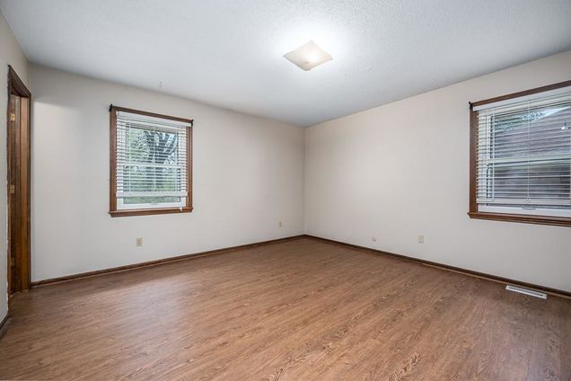 233 N 70th Terrace, Kansas City, KS 66112 | Estately 🧡 | MLS# 2483168