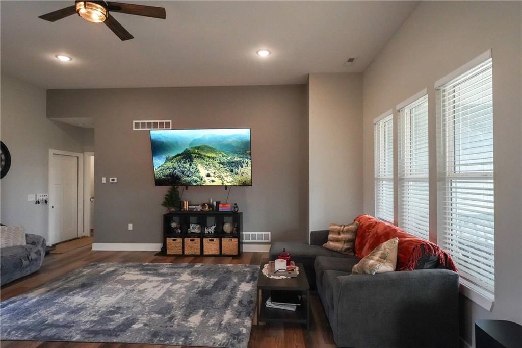 83 SE 451st Rd, Warrensburg, MO 64093 | Estately 🧡 | MLS# 2591781