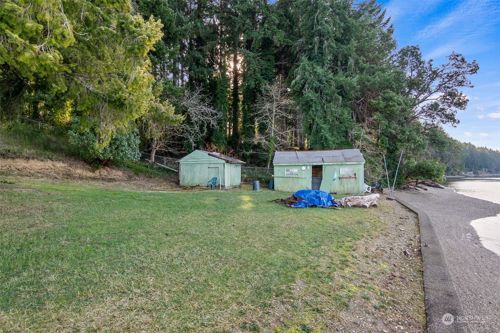 7035 Cooper Point Rd NW, Olympia, WA 98502 | Estately 🧡 | MLS# 2191314