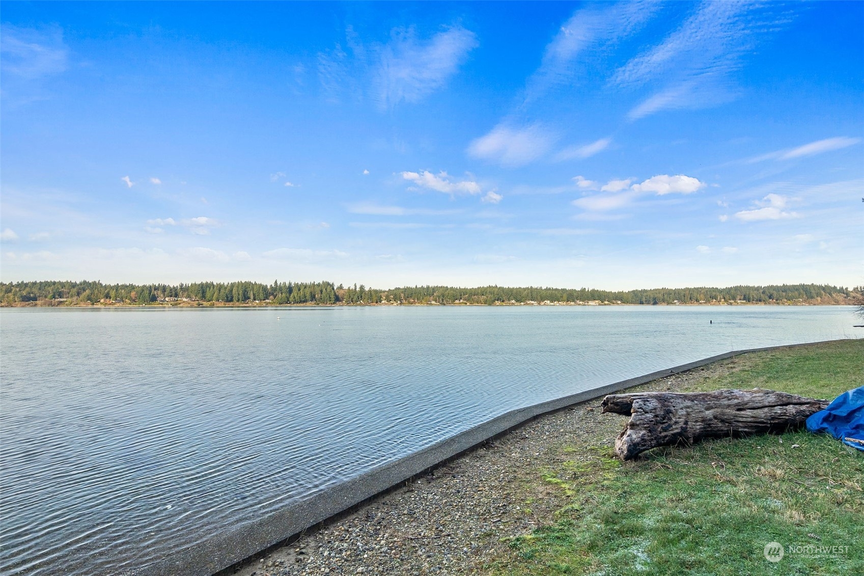 7035 Cooper Point Rd NW, Olympia, WA 98502 | Estately 🧡 | MLS# 2191314