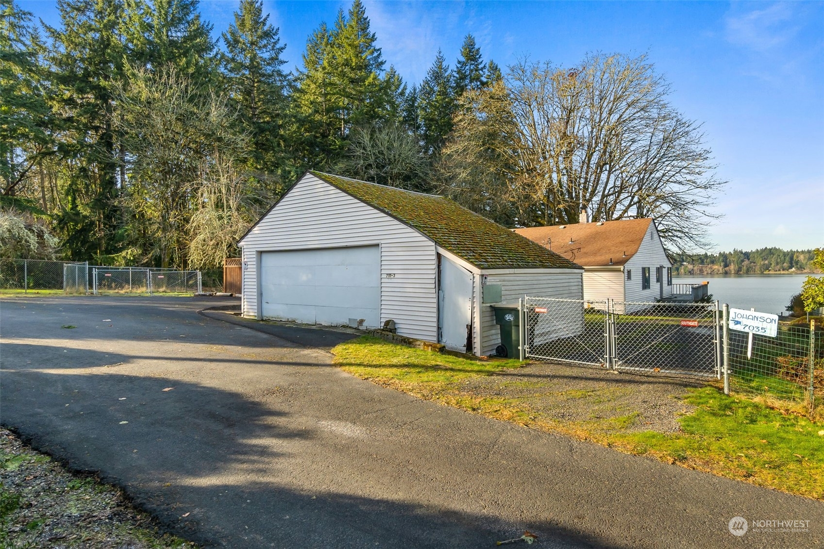 7035 Cooper Point Rd NW, Olympia, WA 98502 | Estately 🧡 | MLS# 2191314