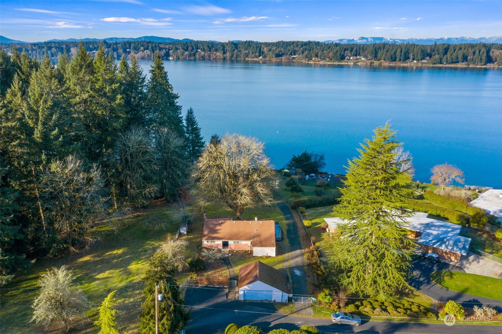 7035 Cooper Point Rd NW, Olympia, WA 98502 | Estately 🧡 | MLS# 2191314