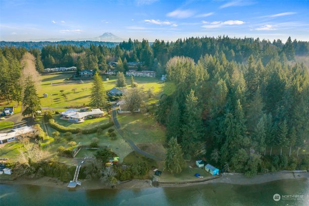 7035 Cooper Point Rd NW, Olympia, WA 98502 | Estately 🧡 | MLS# 2191314