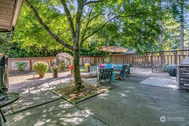 2221 SW Dash Point Rd, Federal Way, WA 98023 | Estately 🧡 | MLS# 2196297