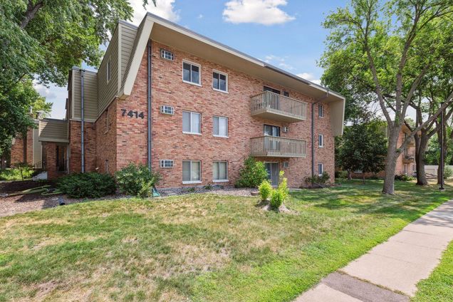 7414 W 22nd St #105, Saint Louis Park, MN 55426 | Estately 🧡 | MLS# 6427288