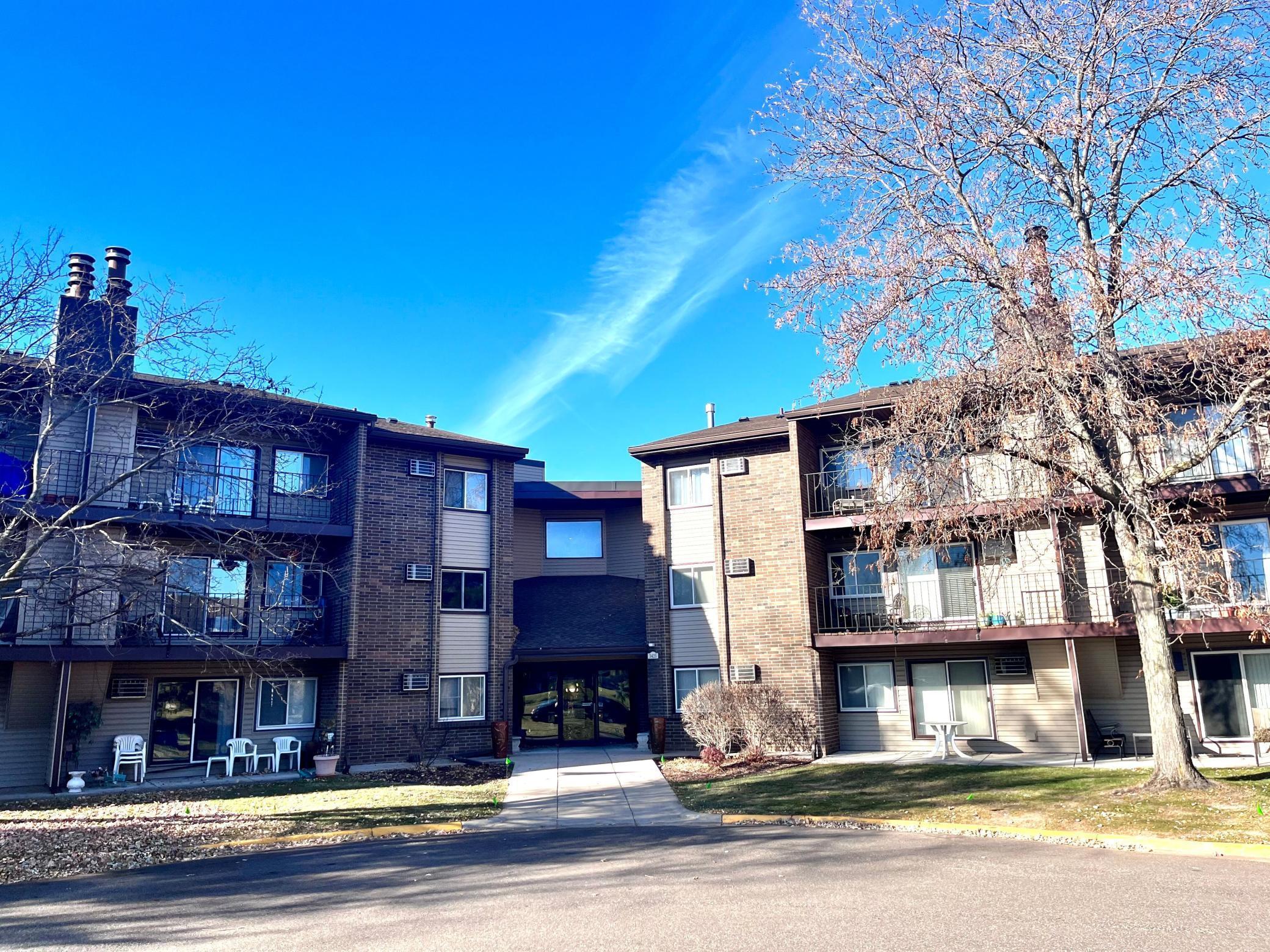 3425 Golfview Dr #214, Eagan, MN 55123 | Estately 🧡 | MLS# 6464729