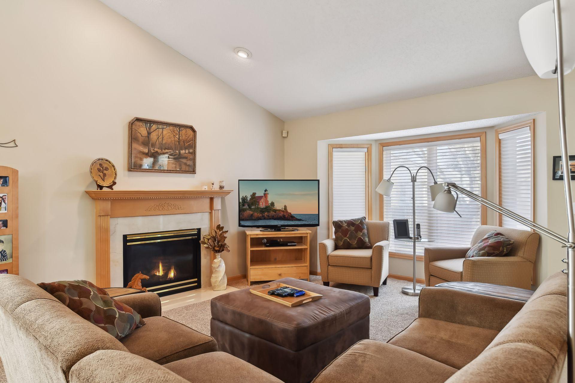 11131 Bloomington Ferry Rd, Bloomington, MN 55438 | Estately 🧡 | MLS ...