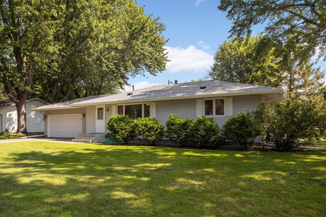 10000 Nathan Ln N, Maple Grove, MN 55369 | Estately 🧡 | MLS# 6769569