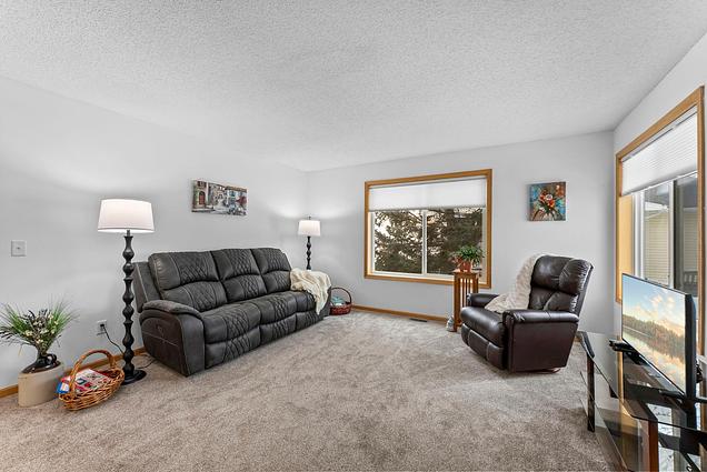 814 Ivy Ridge Ln, Buffalo, MN 55313 | Estately 🧡 | MLS# 7003081