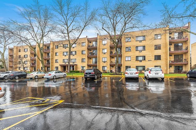 6670 S Brainard Ave #311, Countryside, IL 60525 | Estately 🧡 | MLS ...