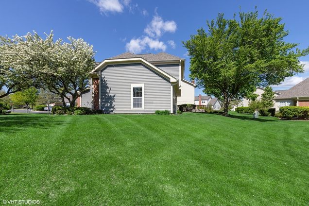 36217 N Old Creek Ct, Gurnee, IL 60031 | Estately 🧡 | MLS# 11077155