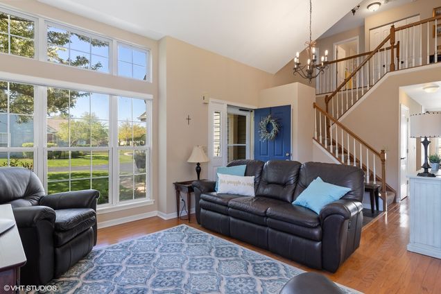 36217 N Old Creek Ct, Gurnee, IL 60031 | Estately 🧡 | MLS# 11077155