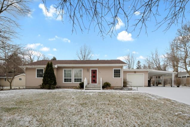 507 S Garfield St, Philo, IL 61864 | Estately 🧡 | MLS# 11313892