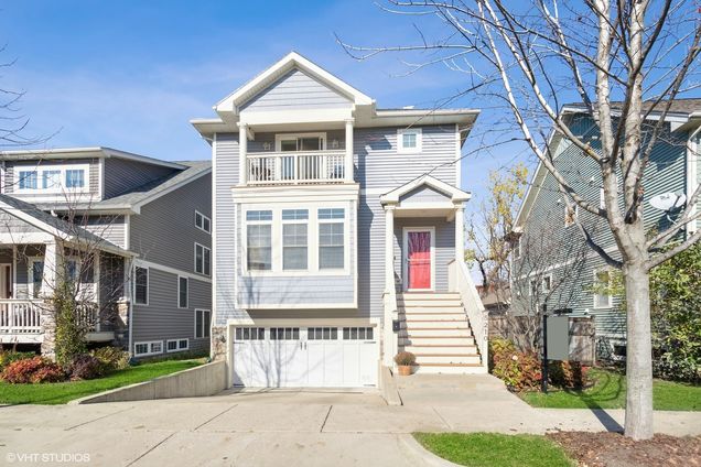 5210 W Seminole St, Chicago, IL 60646 | Estately 🧡 | MLS# 11688461