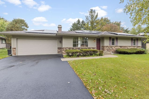 5762 La Cresta Dr, Rockford, IL 61114 | Estately 🧡 | MLS# 11905772