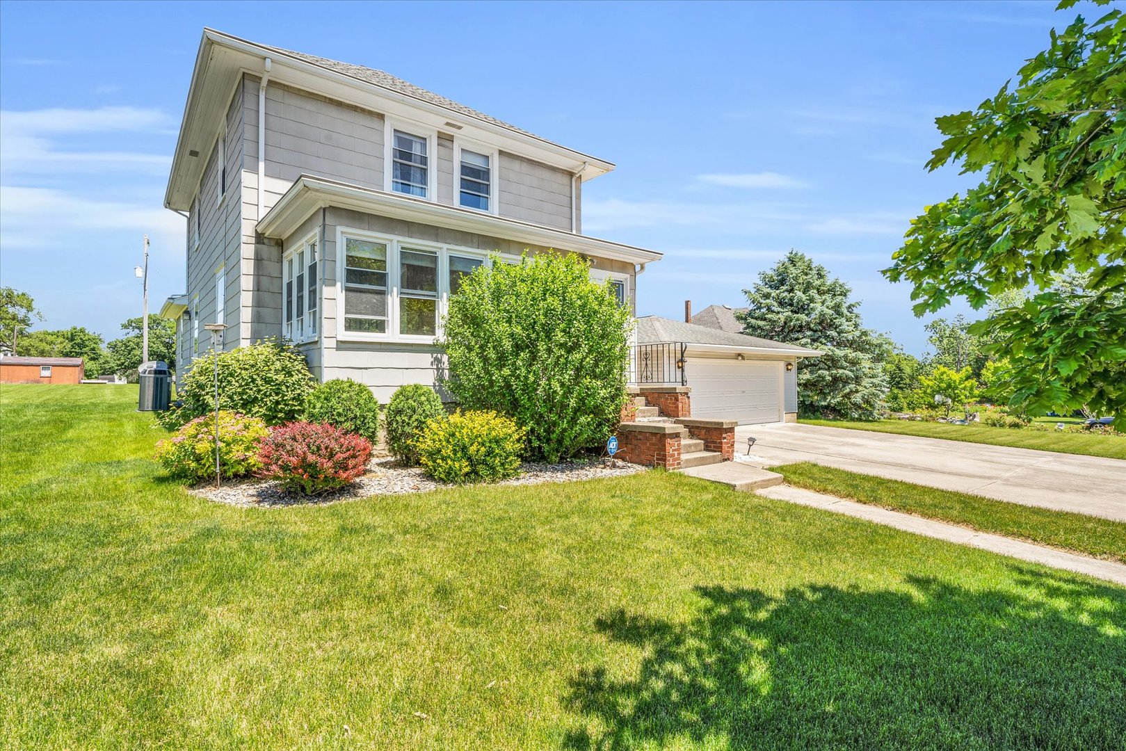 Illinois Single Family Houses for Sale - Estately