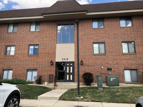 2315 S Main St #2A, Lombard, IL 60148 | Estately 🧡 | MLS# 12097656