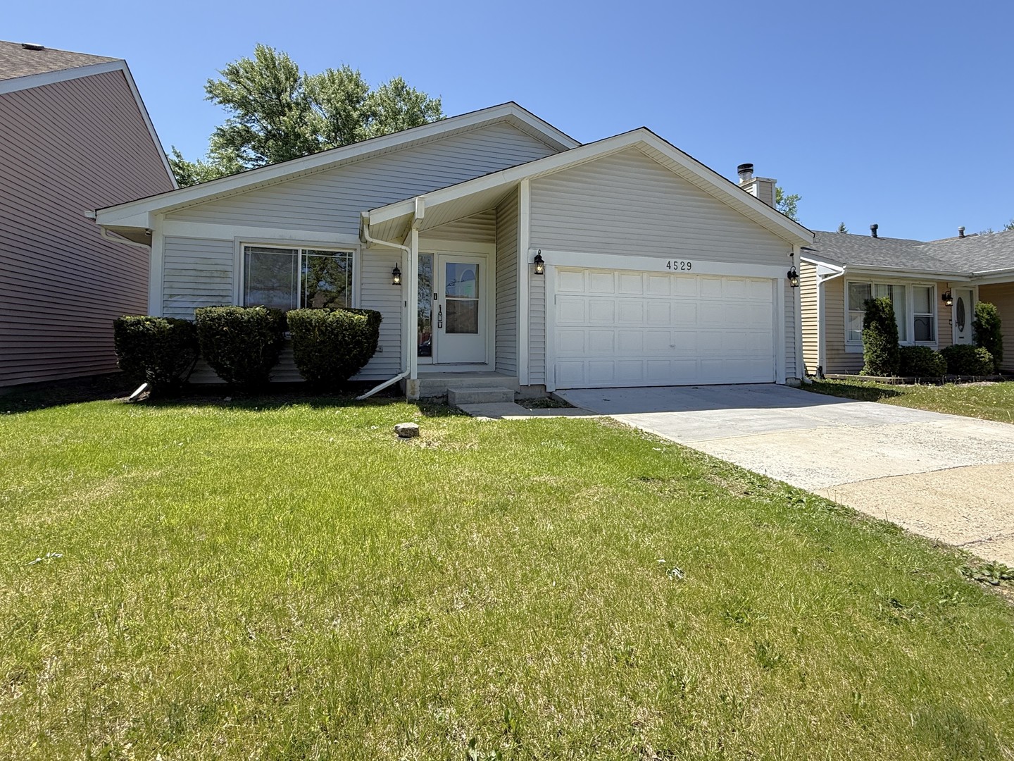 Illinois Single Family Houses for Sale - Estately