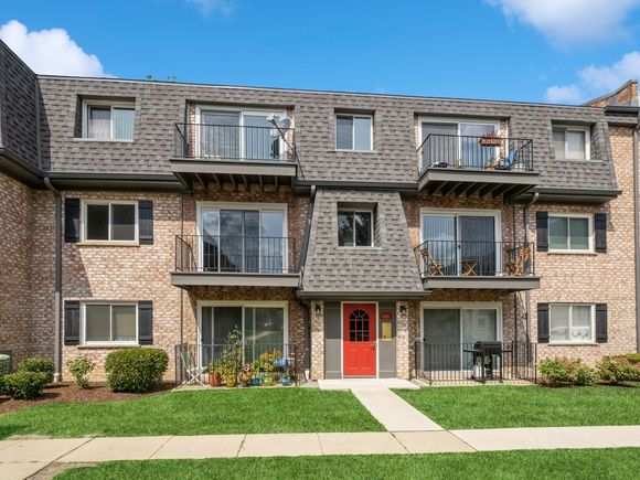 880 S Plum Grove Rd #210, Palatine, IL 60067 | Estately 🧡 | MLS# 12485750