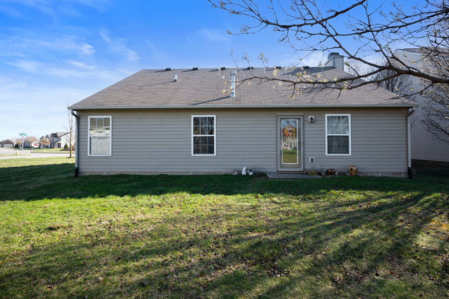 2322 Bainbridge Rd, Greenwood, IN 46143 | Estately 🧡 | MLS# 21969119