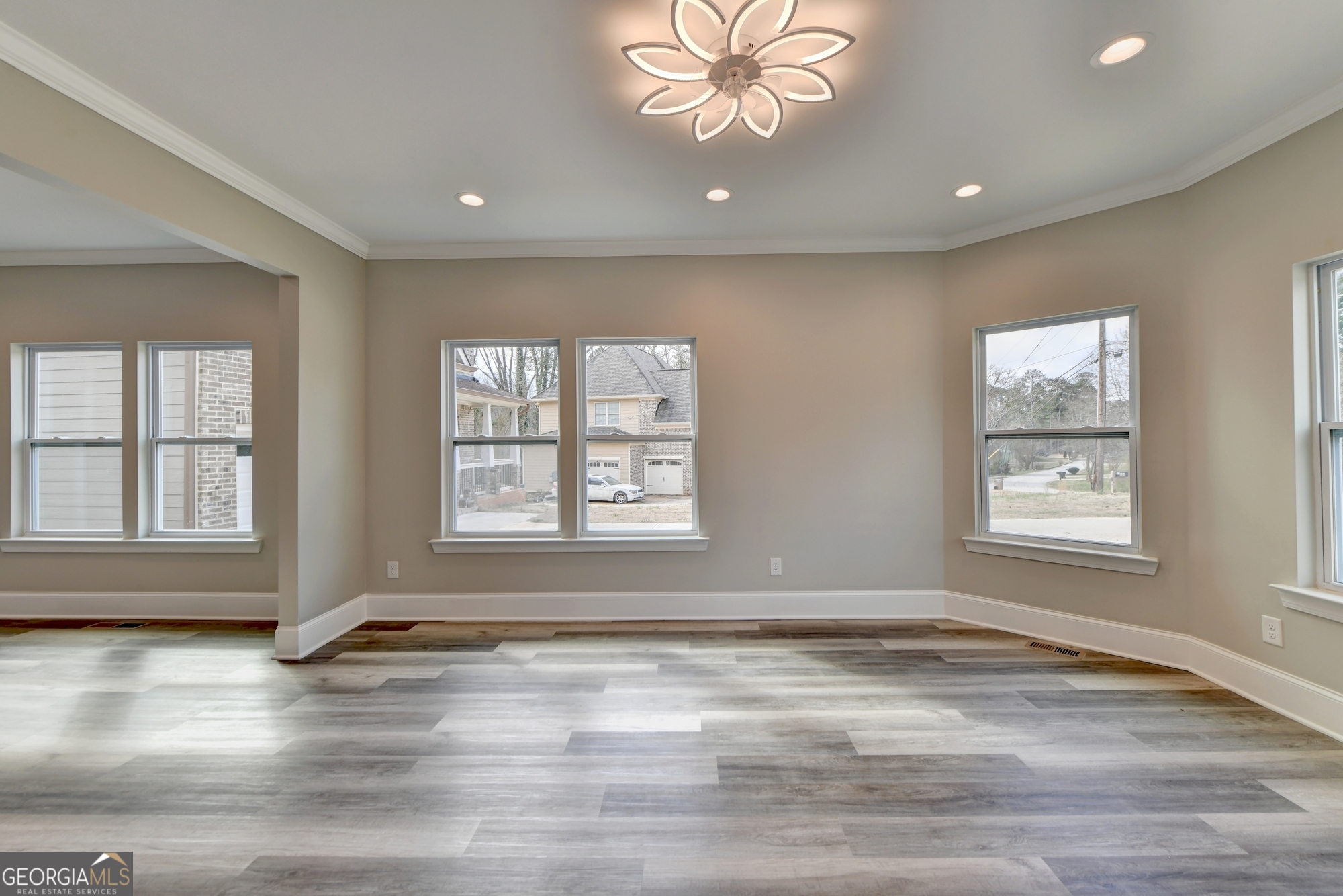 196 Jennifer Ln NW, Lilburn, GA 30047 | Estately 🧡 | MLS# 10284907