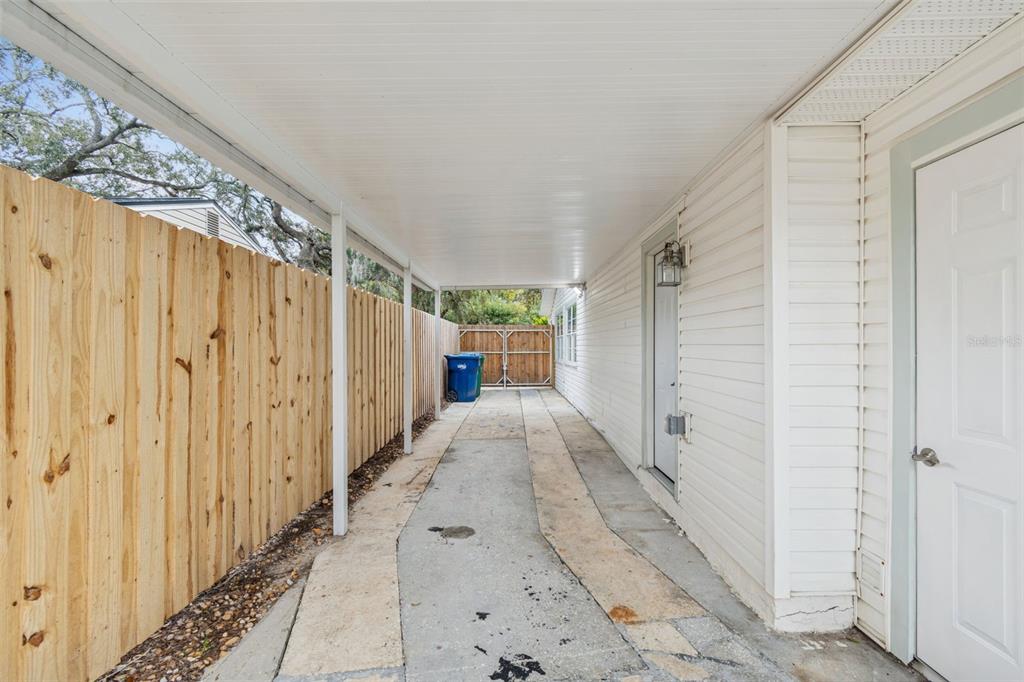 815 W Lowry Ln, Tampa, FL 33604 | Estately 🧡 | MLS# TB8464243