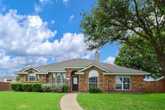 5616 Lee Hutson Ln, Sachse, TX 75048 | Estately 🧡 | MLS# 20082812