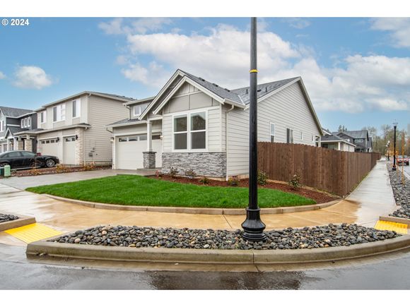 738 SE 37th St, BattleGround, WA 98604 | Estately 🧡 | MLS# 24155743