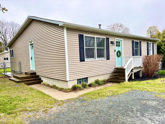 1028 N Ferry St, Ludington, MI 49431 | Estately 🧡 | MLS# 23013483