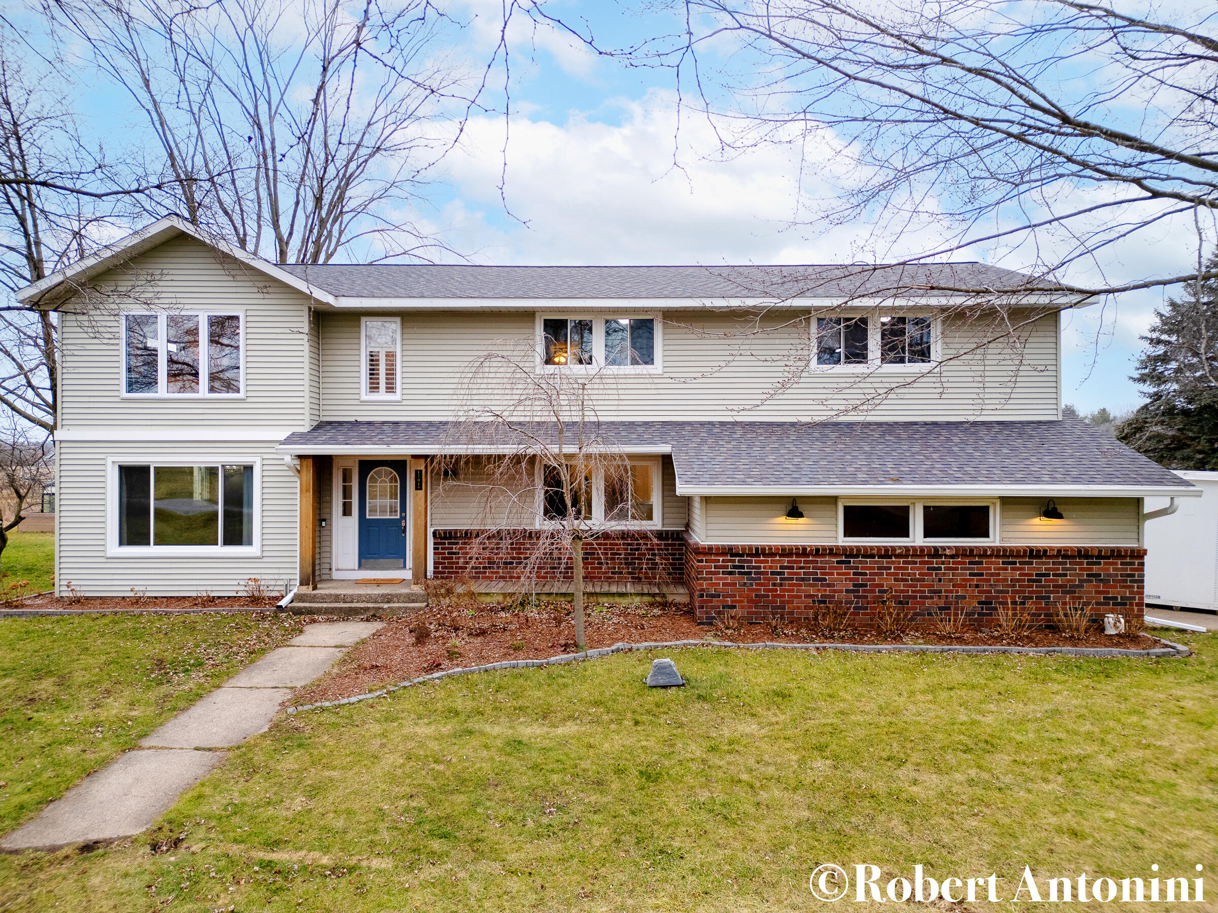 12015 56th Ave, Allendale, MI 49401 | Estately 🧡 | MLS# 24006014