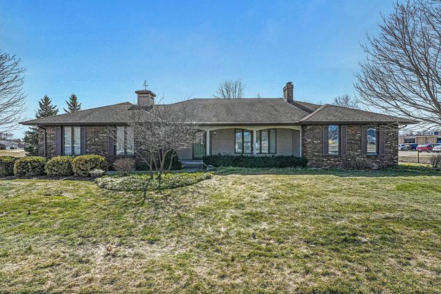 3787 Navaho Dr SW, Grandville, MI 49418 | Estately 🧡 | MLS# 25009325