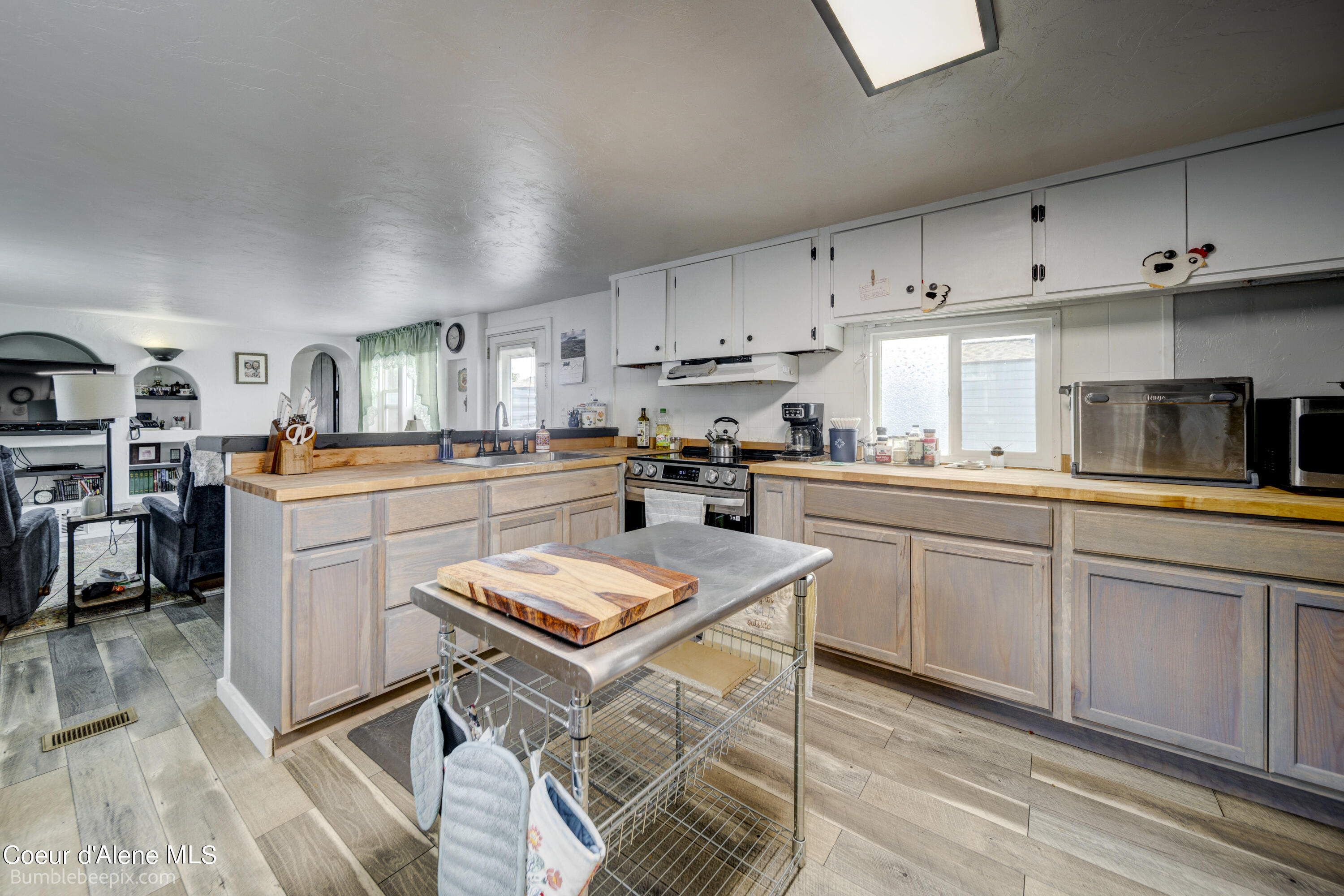 10660 N Benoit St, Hayden, ID 83835 | Estately 🧡 | MLS# 25-10818