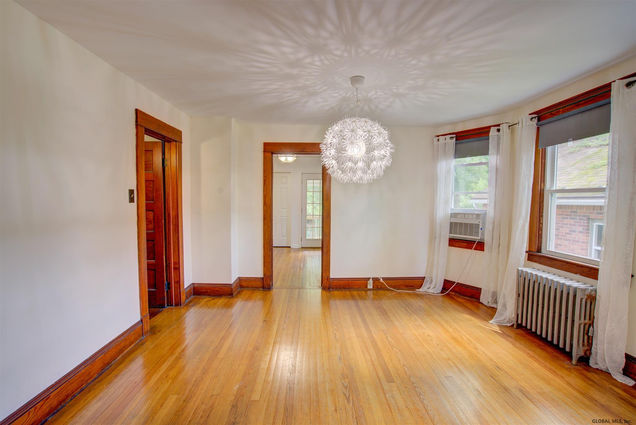 2736 Balltown Rd, Niskayuna, NY 12306 | Estately 🧡 | MLS# 202021428