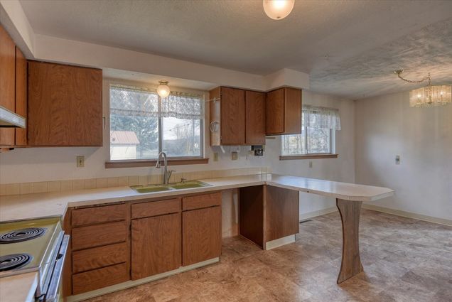 5320 N Chase Rd, Newman Lake, WA 99025 | Estately 🧡 | MLS# 202415113