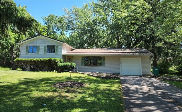 16 Florendin Dr, Henrietta, NY 14467 | Estately 🧡 | MLS# R1412782