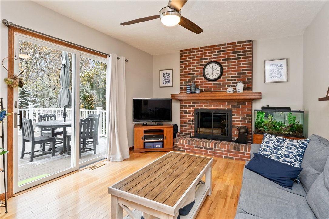 11 Tree Top Ln, Henrietta, NY 14586 | Estately 🧡 | MLS# R1648522