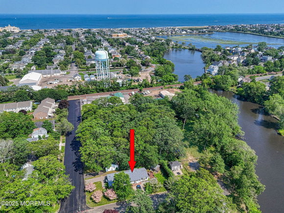 569 Atlantic Ave, Spring Lake Heights, NJ 07762 | Estately 🧡 | MLS ...