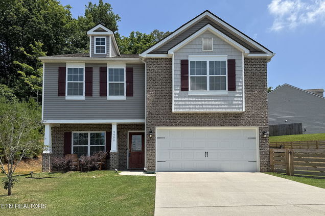 5490 Calvert Ln, Knoxville, TN 37918 | Estately 🧡 | MLS# 1305959